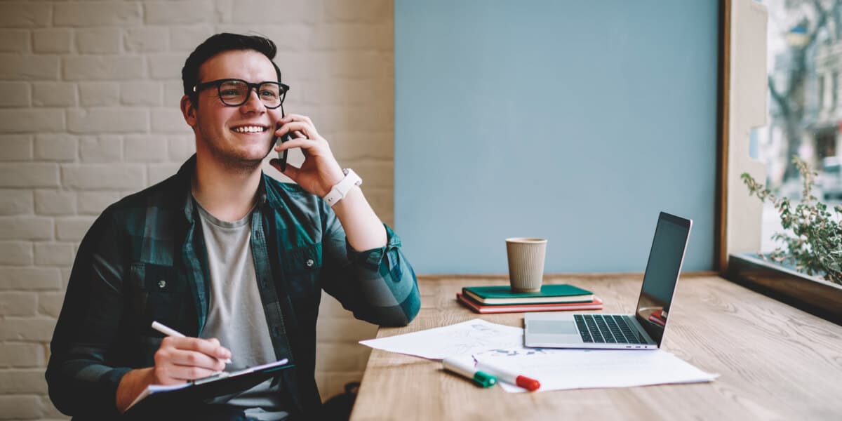 Remote Customer Support: 10 Expert Tips for 2025 Teams