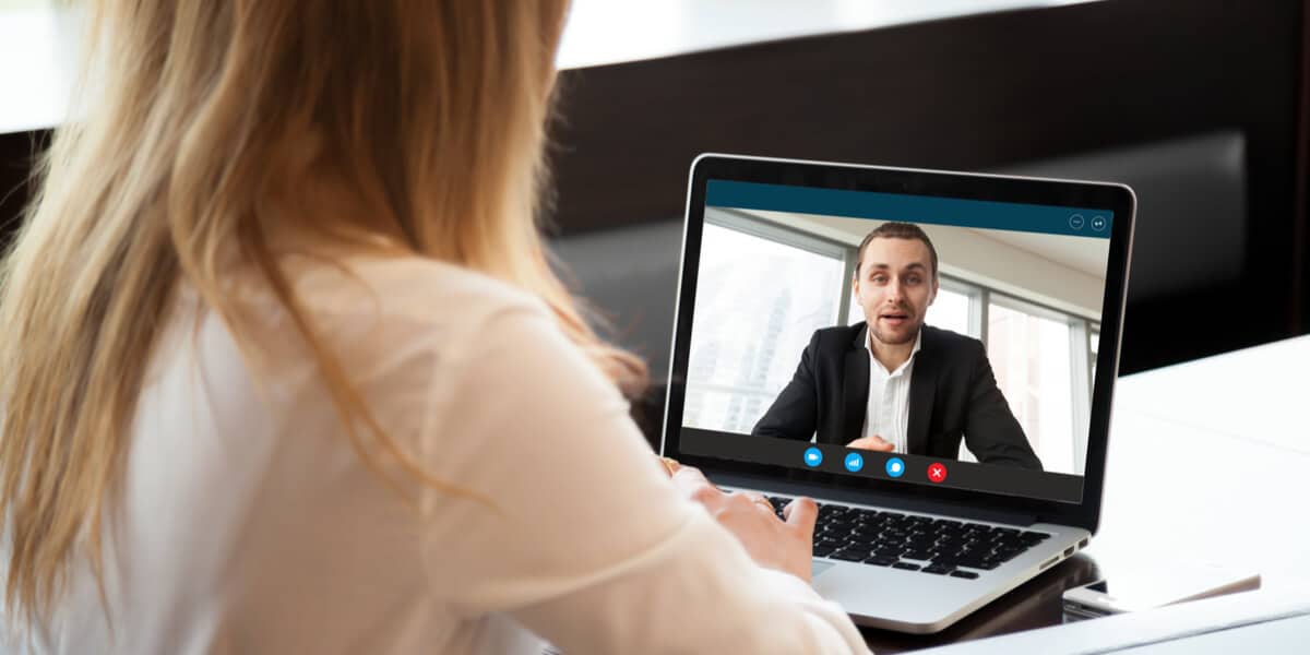 Remote Customer Support: 10 Expert Tips for 2025 Teams